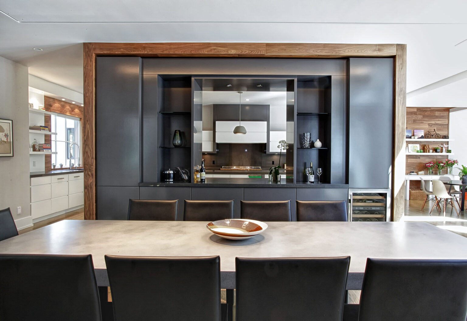 Modern Manor - VITA DESIGN GROUP